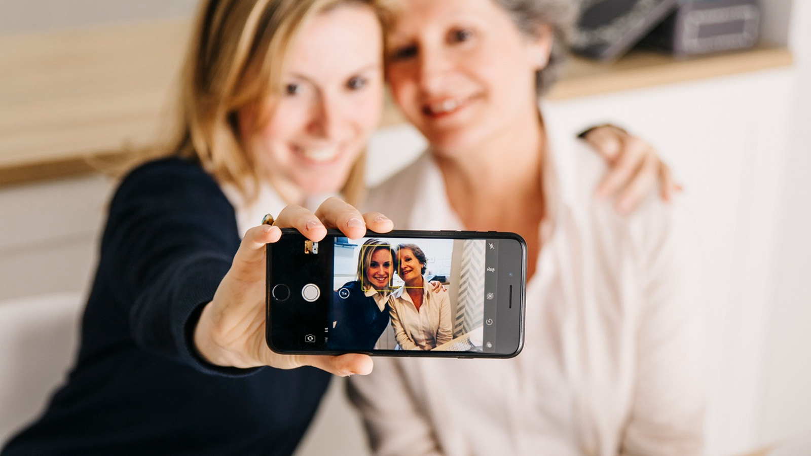 How Different Generations Use Social Media: Boomers, Gen X, Millennials ...